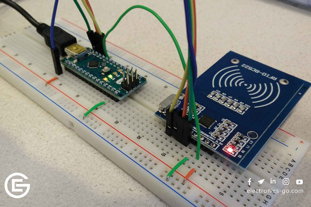 آلية عمل RFID واستخدامه مع الأردوينو في صنع قفل باب - Electronics Go